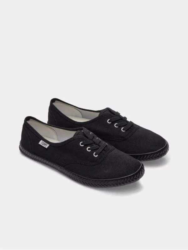 Tomy Takkies Basic Black Kiddies - Shoe World